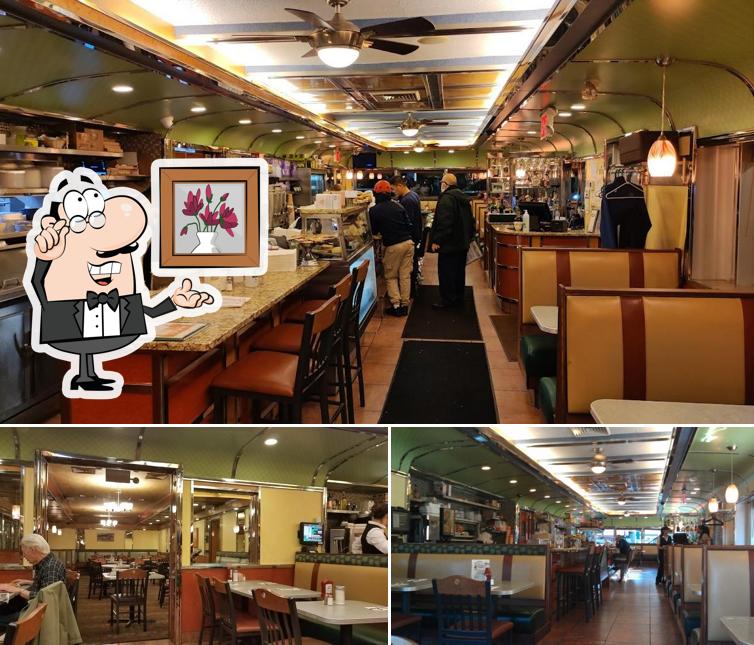 Court Square Diner, New York City - Restaurant menu, prices and reviews