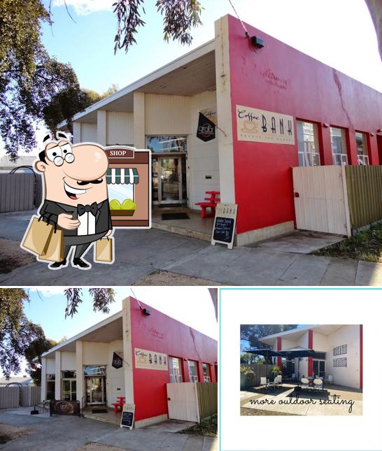 Top 2 restaurants with pies in Pyramid Hill, february 2025 - Restaurant ...
