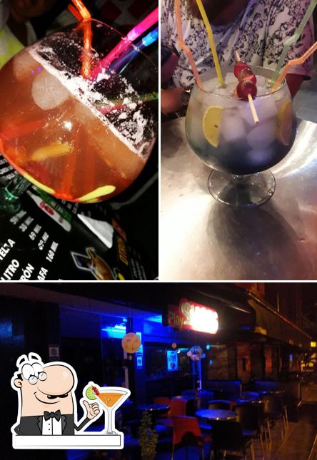Play Shots pub & bar, Bucaramanga - Restaurant reviews