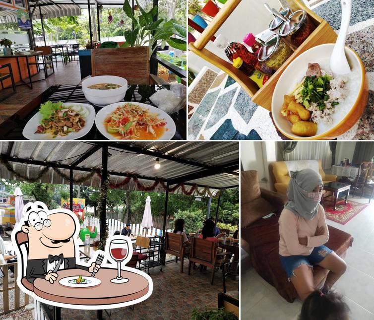 The Large Cafe’, Ang Sila - Restaurant reviews