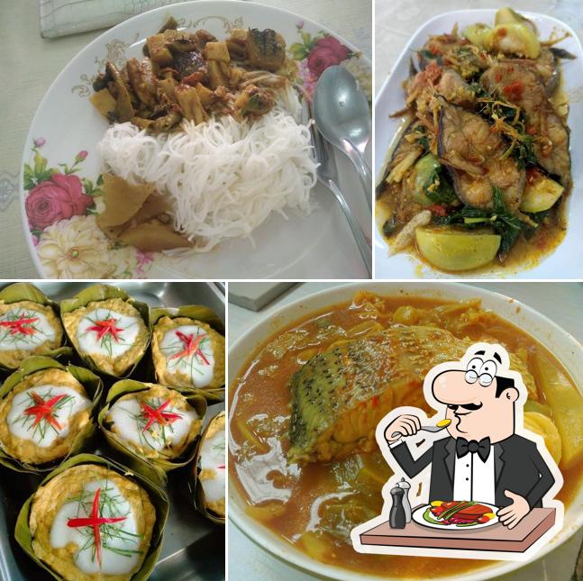 Southern Thai Kitchen restaurant, Bangkok, 604 170 Sathu Pradit Rd ...