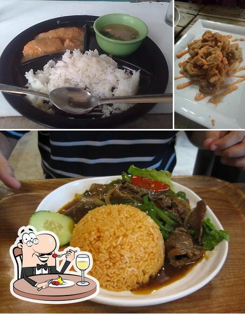 KFC of Malolos = Kapitolyo Food Court of Malolos restaurant, Malolos