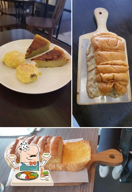 The Atjeh Connection restaurant, Jakarta, Jl. Tulodong Bawah No.1 ...