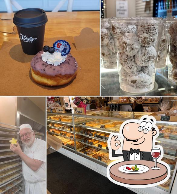 Chris' Bakery in Oak Harbor - Restaurant menu and reviews