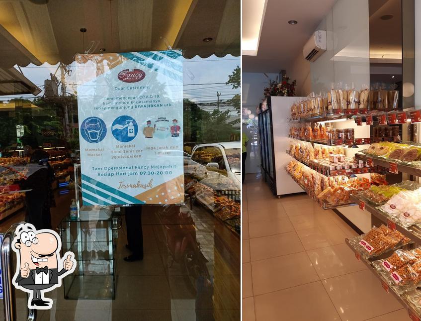 Fancy Bakery Majapahit, Semarang - Restaurant reviews