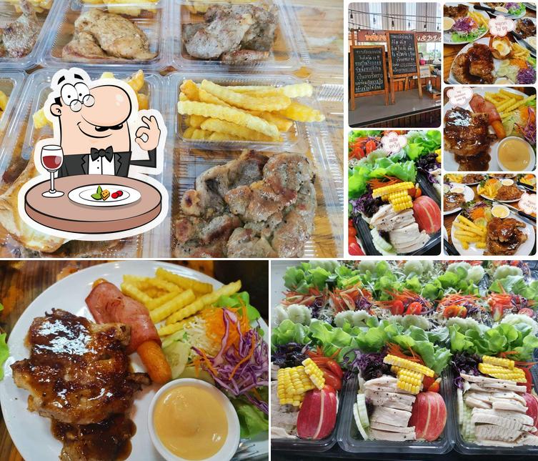 Little Bar phanom, Phanom Sarakham - Restaurant reviews