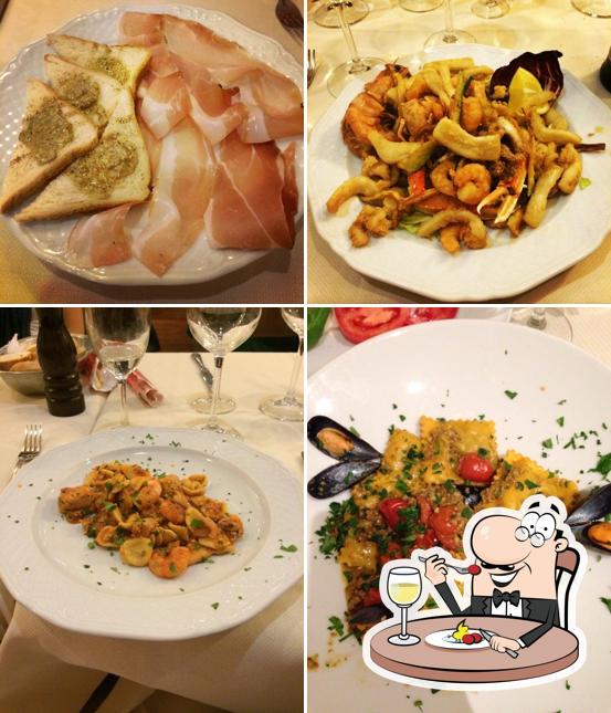Ristorante Da Puccini Pizza E Griglia, Milan, Via S. Giovanni sul Muro ...