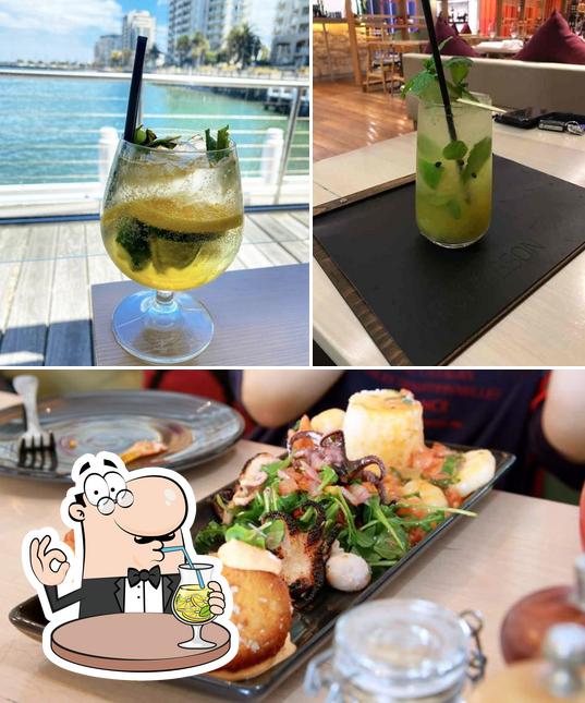 Mr Hobson, 9 Bay Trail in Melbourne - Restaurant reviews