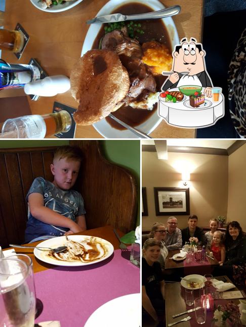 Pub y bar Junction Inn, Ashton-under-Lyne, Mossley Rd - Opiniones del ...