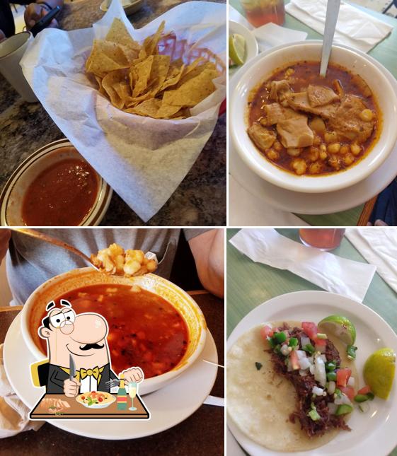 Reyna's Mexican Restaurant, Midland - Restaurant menu, prices and reviews