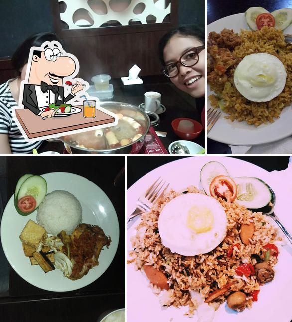 Happy Cafe, Tarakan - Opiniones del restaurante
