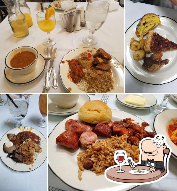 The Court of Two Sisters, New Orleans - Restaurant menu, prices and reviews