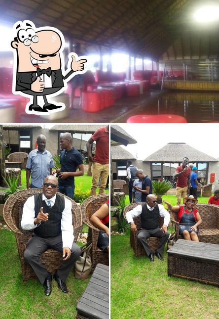 Motswako Thee Lounge and Water Park, Motetema-A - Menu du restaurant ...