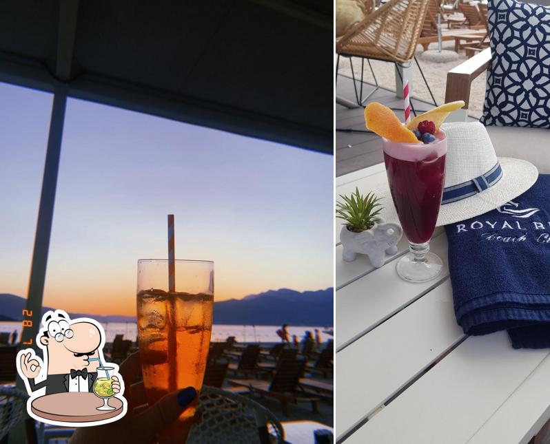 Royal Blue Beach Club, Mrčevac - Restaurant reviews