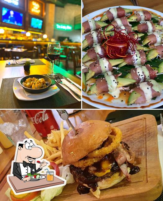 The Funky Olive restaurant, bar, pizza & sushi, Cabo San Lucas ...