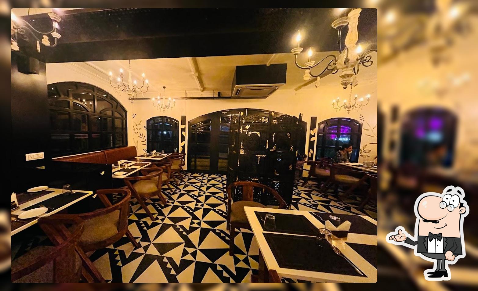 Charcoal Fine Dining ll Best Restaurant in Varanasi ll Fine Dine ...