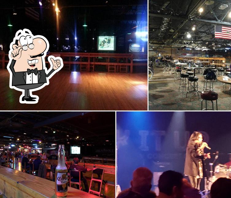 8 Seconds Saloon, Indianapolis - Restaurant menu, prices and reviews