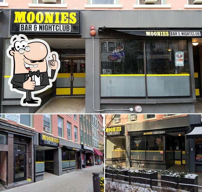 Moonies Bar & Nightclub, Ithaca - Restaurant menu, prices and reviews