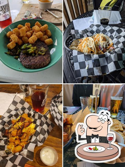 Old Oak Taproom in Greeneville - Restaurant menu and reviews
