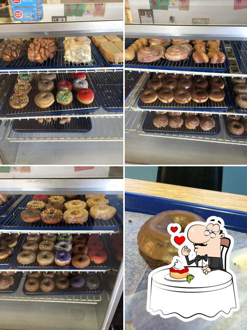 Wolfey's Paradise Donuts Inc in Tulsa - Restaurant menu and reviews
