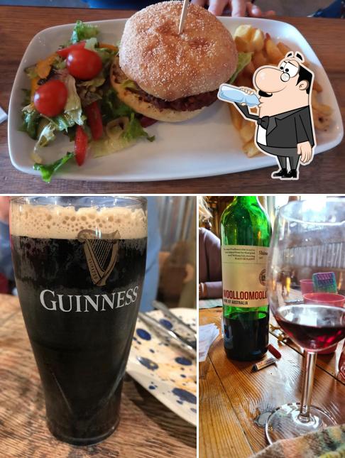 The Moody Cow Farm Shop & Welsh Bistro, Bargoed Farm in Aberaeron ...