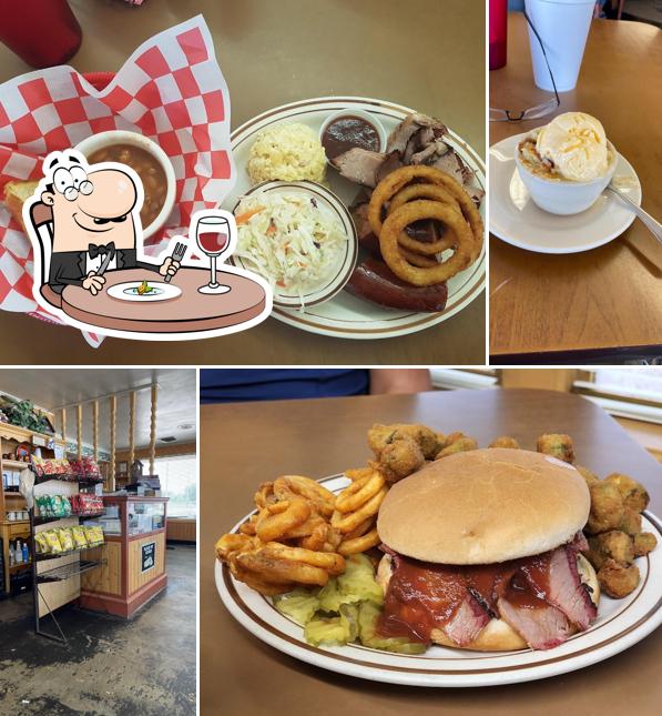 Hodie's Bar-B-Q, Dalhart - Restaurant menu, prices and reviews
