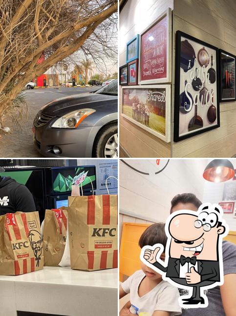 KFC restaurant, Al Ain, 5PC6+56G - شارع الأَنْباء - Restaurant menu and ...