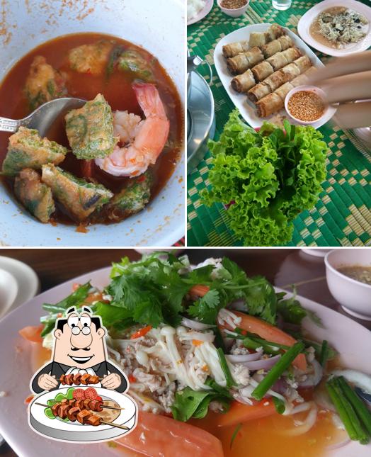 Matcha Pha Suk Restaurant, Udon Thani - Restaurant reviews