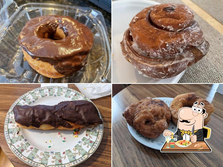 Congdon's Doughnuts, 1090 Post Rd in Wells - Restaurant menu and reviews