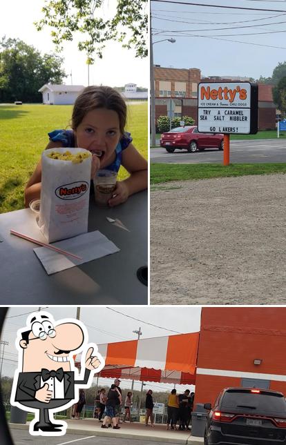 Netty's Chili Dogs in Lakeside Marblehead - Restaurant menu and reviews