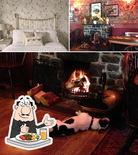 Top 5 pubs & bars in Harlech, august 2025 - Restaurant Guru