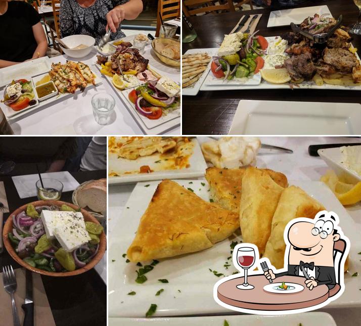 Yiamas Greek Taverna in Saint Peters - Restaurant menu and reviews