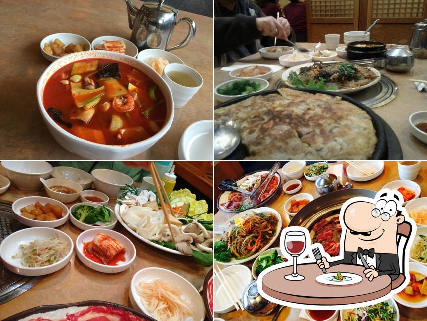 Hanwoori Korean Restaurant in Burnaby - Restaurant menu and reviews
