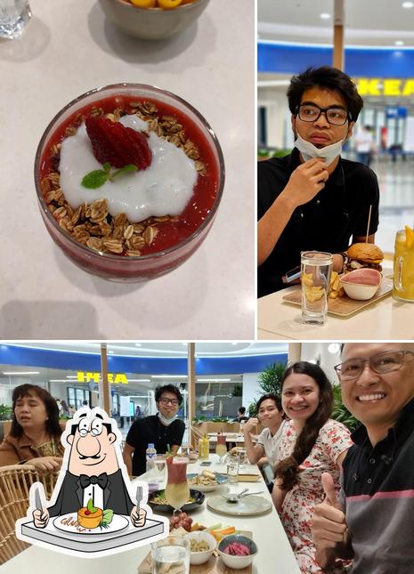Shaka Cafe, Pasay - Restaurant reviews