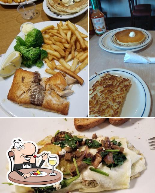 Perkins Restaurant & Bakery, 64 L'Jack, MN-33 in Cloquet - Restaurant ...