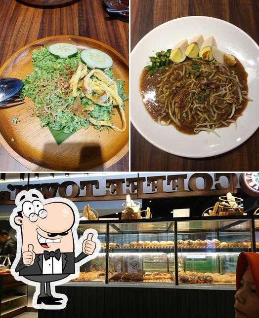 Coffee Town Grand Batam restaurant, Batam - Restaurant reviews