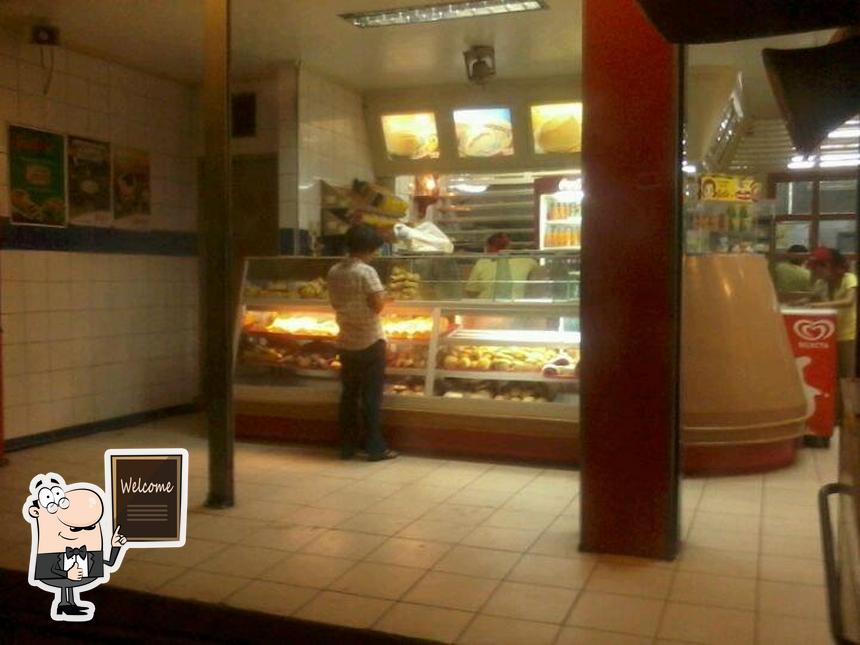 Julie's Bakeshop, Cebu City, Huyong-Huyong Brgy
