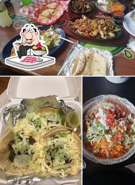 Que Buenos Fresh Mexican Grill, Portage - Restaurant menu, prices and ...