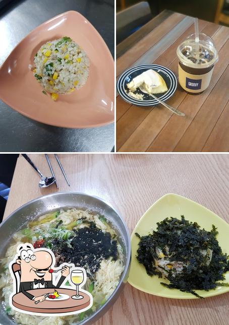 Groovy cafe, Seoul, 13 Sangdo-ro 41-gil - Restaurant reviews