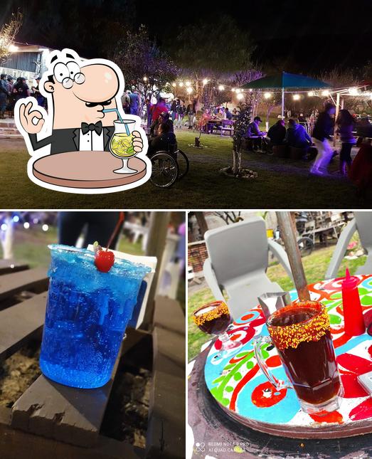 Todos los sitios para comer y beber en San Antonio Tepetitlán, otoño ...