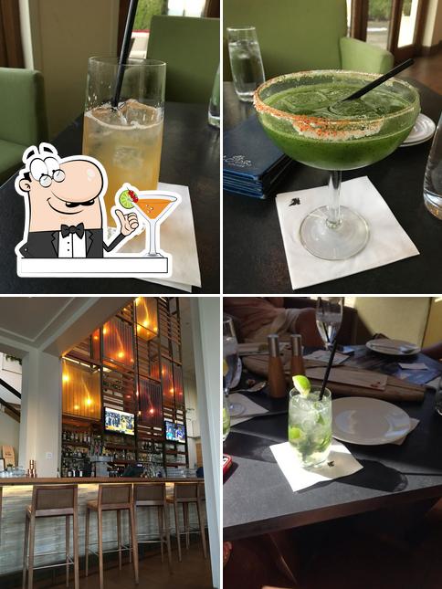Blue Star Lounge, Palm Desert - Restaurant menu, prices and reviews