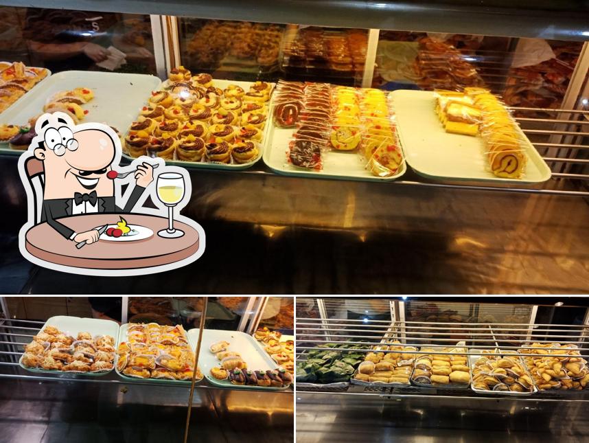 Sakura Anpan Cake Shop, Central Jakarta - Restaurant menu, prices and ...