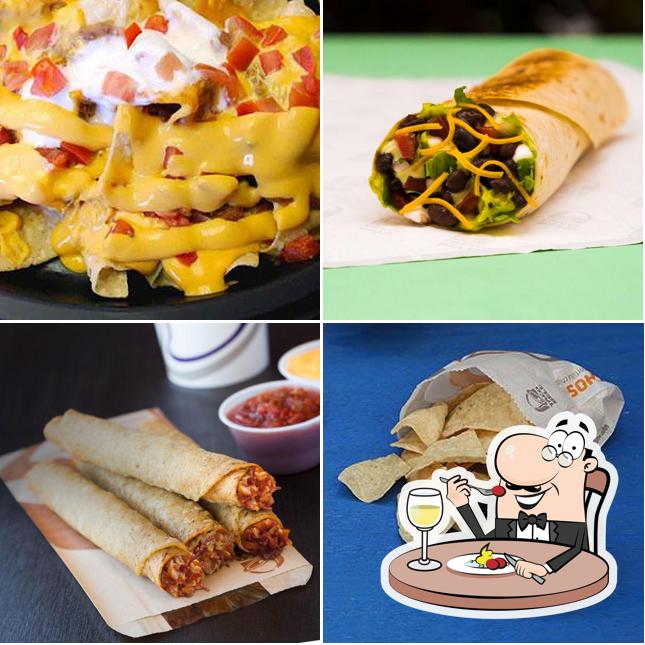 Taco Bell, 1850 Memorial Ln in Wood River - Restaurant menu and reviews