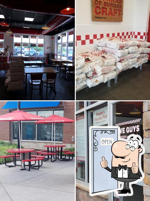 Five Guys, 1550 Hwy 138 SE in Conyers - Restaurant menu and reviews