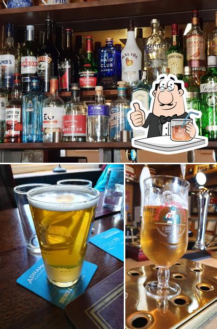 Pub y bar Crown Point Tavern, Trowse Newton, Kirby Rd - Carta del ...