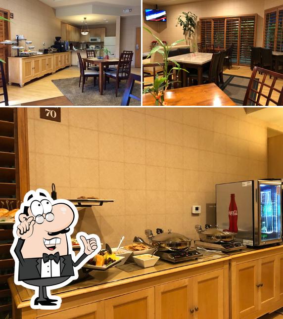 Sheraton Club Lounge, 3299 Holiday Ct in San Diego - Restaurant reviews