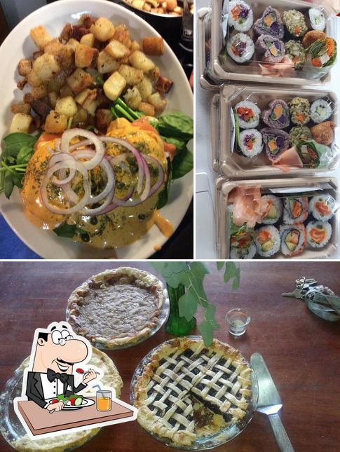 Earth Club Factory Guesthouse in Denman Island - Restaurant reviews