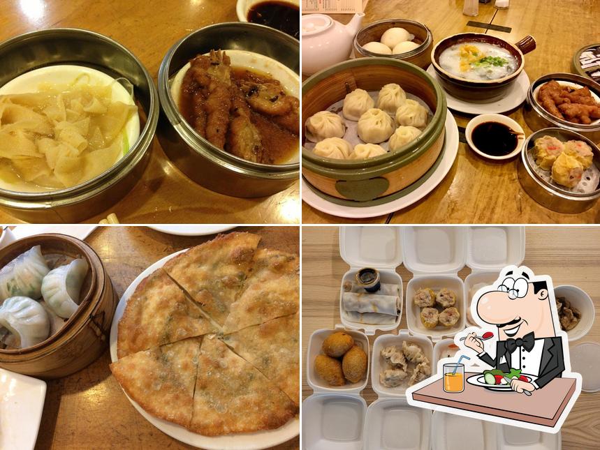 Winsor Dim Sum Café, 10 Tyler St in Boston - Restaurant menu and reviews