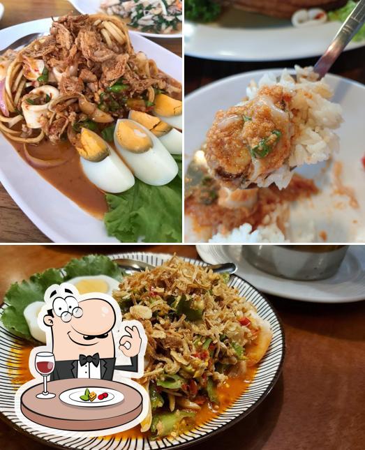 Aroy Restaurant, Cha-am - Restaurant menu, prices and reviews