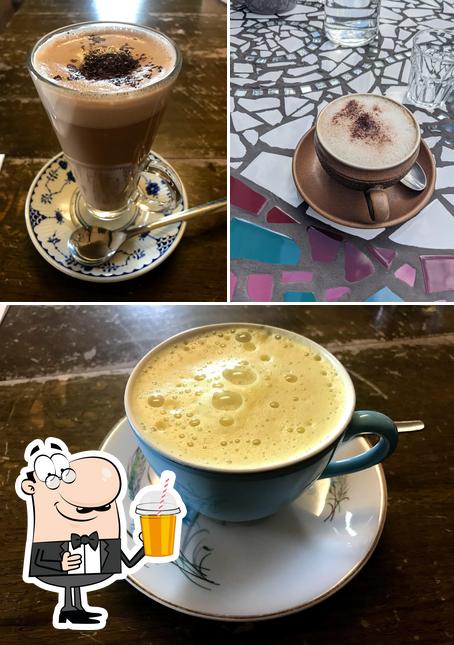 Cafe Roya in Beeston - Restaurant menu and reviews